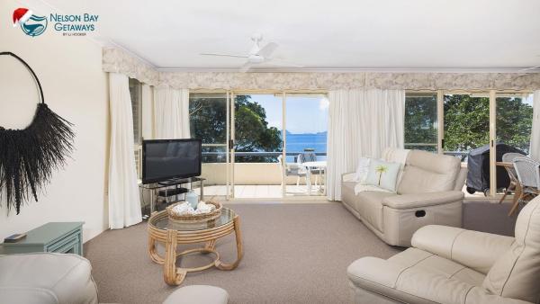 Soldiers Point Absolute Waterfront The Peninsula - Lemon Tree Passage