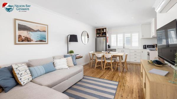 Shoal Bay Beach House Two - Nelson Bay