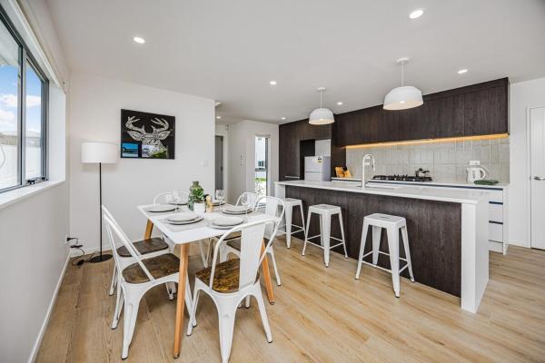 Brand New And Central - 