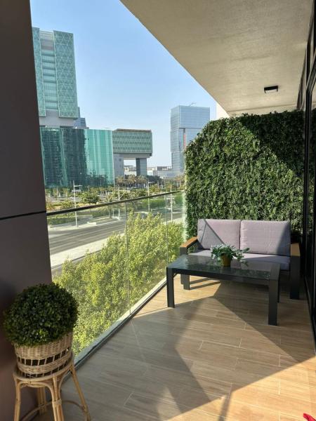 1br Canal Views Large Balcony Spacious Al Maryah - Abu Dhabi