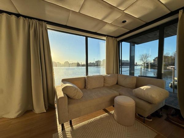Aqua Loft Lux Houseboat & Waterfront Apartments - Szczecin