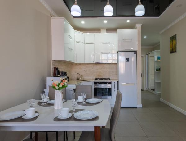 Luxury 2br Apartment With Separate Bathroom & Wc & Prime Batumi Location - Georgien