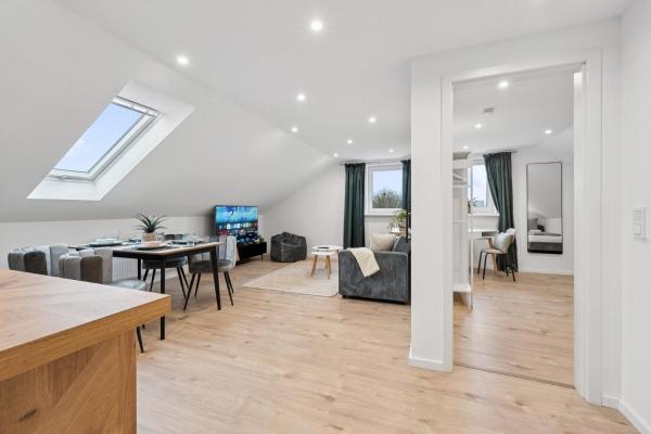 Yello Homes - 4 Guests - 3 Rooms - City View - Erlangen