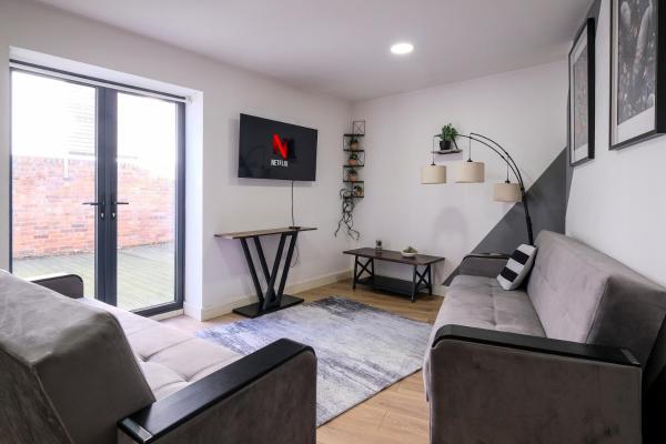 2 Bedroom Spacious Apartment, Free Parking, Wifi - Gloucestershire