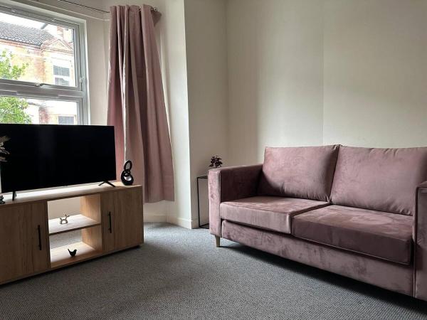 Large 4 Bed - Xbox - Private Parking - Nottingham