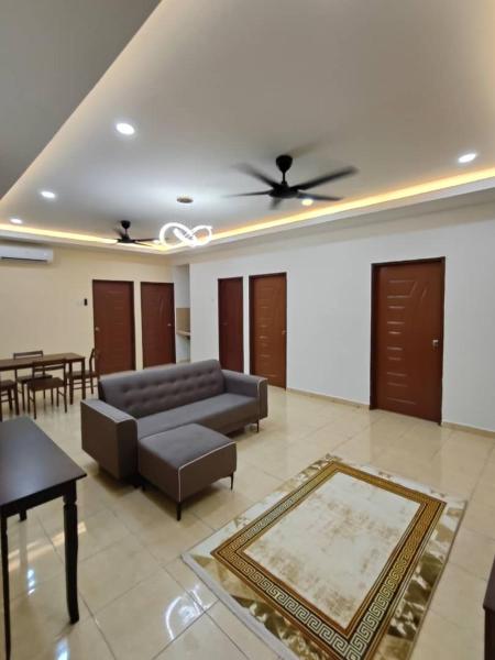 Homestay Cik Ana Sikamat - Seremban