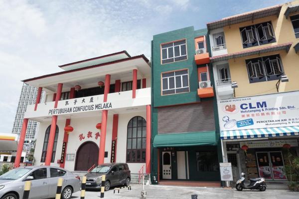 Lot 78 - Batu Berendam