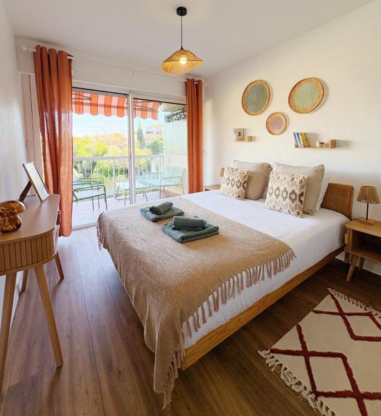 Cozy Renovated Flat With City View - Grasse