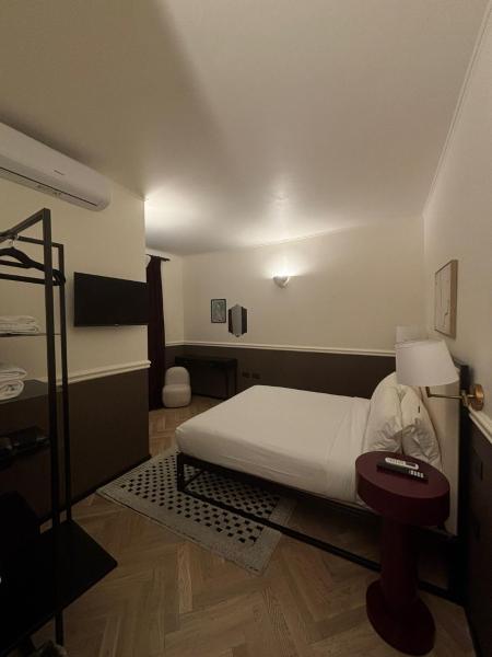 V Condotti Mercede - Marino