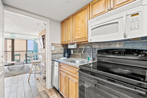 Compass Cove Resort Unit 1125 - Oceanfront Condo With Balcony And Pools - Myrtle Beach
