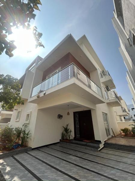Luxury Airport Villa-perfect For Family & Business - Télangana