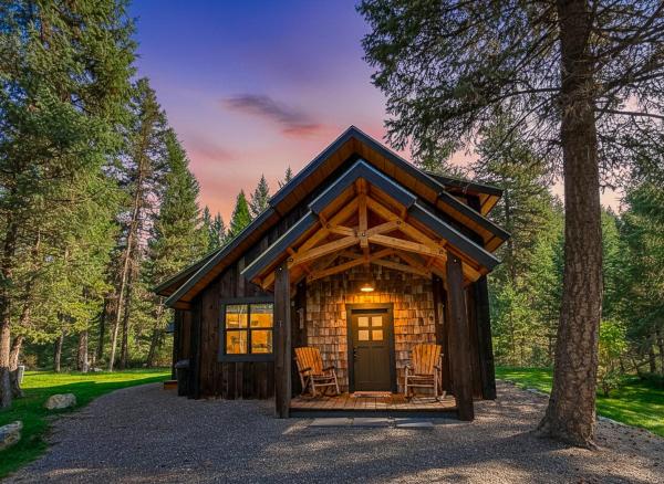 Bison Ridge Resort Cabin #1 - Montana