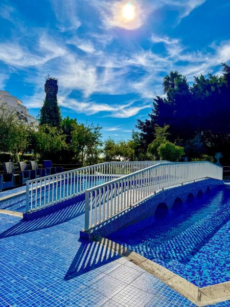 Round D Clock, Igi Airport - New Delhi