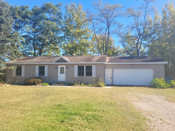 White Birch - Riverfront And Newly-remodeled! - Arcadia, MI