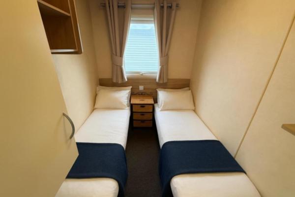 Jtd Golden Gate Caravan Park Towyn Hire - Wales