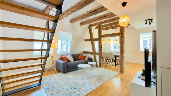 Ludwigshome 90qm - Zentral - Kostenloser Parkplatz - Smarttv - Waschmaschine - Trockner - Fellbach