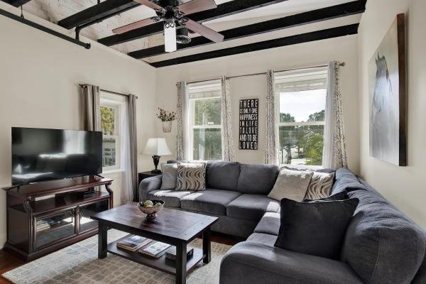 City Market Loft - 4 Bedroom - Savannah, GA