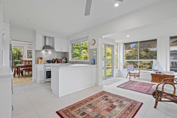 Flowerdale - Melbourne