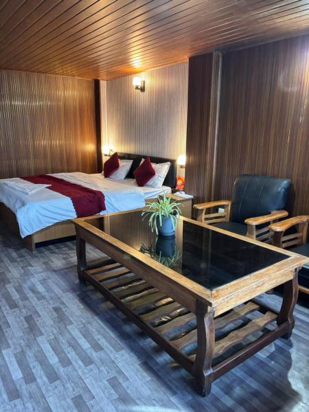 P Square Resto Cafe N Stay - Darjeeling