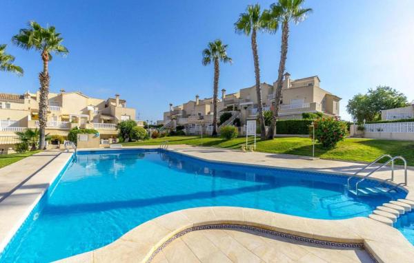 2 Bedroom Amazing Home In Orihuela Costa - La Zenia