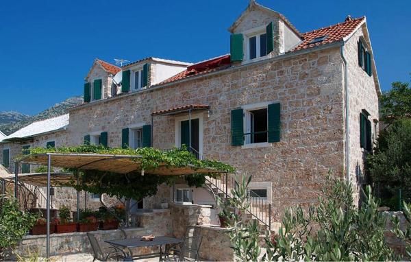 Nice Apartment In Bol With Wifi - Bol