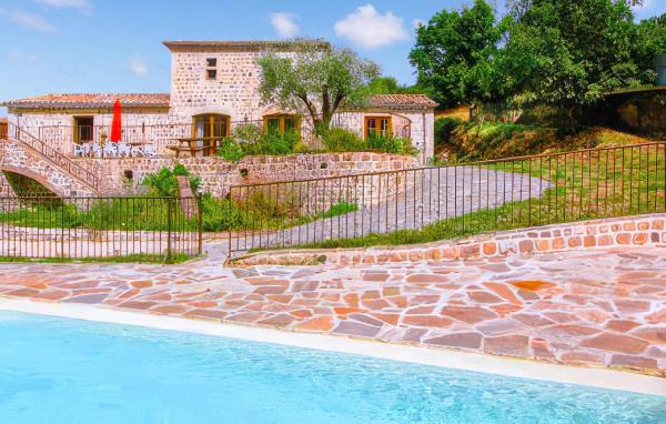 Amazing Home In St Cirgues De Prades - Thueyts