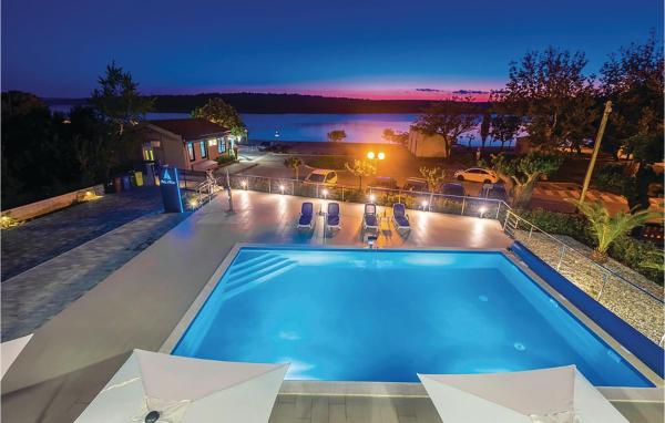 Amazing Apartment In Punat With Wifi - Punat