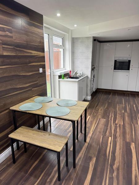 4bed Grimsby Contractor Work Crew Stay - Cleethorpes