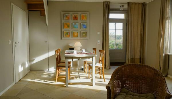 Experience Nature In A Rural Riverside Guesthouse - Potsdam