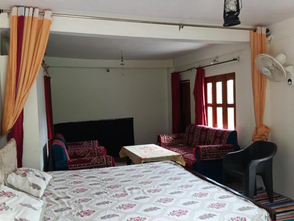 The Lali Buransh Homestay - Pangoot