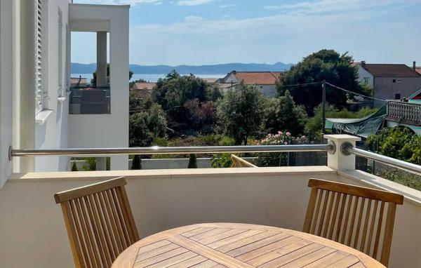 Bel Appartement À Bibinje - Pag