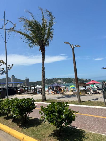 Apto Climatizado Amplo Pé Na Areia - Itapema 180m Da Praia - Itapema