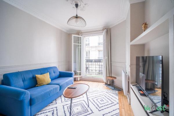 Baigneur 2 - Kp - Parenthèse Parisienne Dans Le 18e - Brochant - Paris