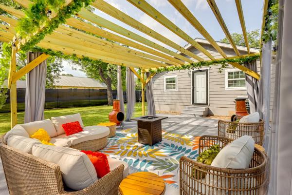 2 Mi To Dtwn Stylish Family Home In Waco! - Waco, TX