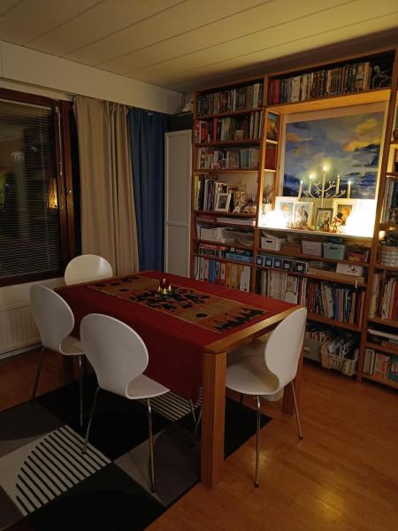 House On The Sledway - Laponie