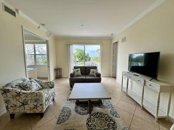 Bright Condo In Paradise - Bonita Springs, FL