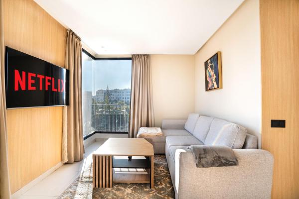 Casablanca Ghandi - Modern 1br With Balcony, Fiber Wi-fi And Private Parking - Casablanca