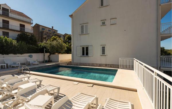 Nice Apartment In Zvekovica - Cavtat