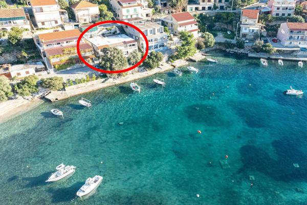 Apartments By The Sea Brna, Korcula - 4425 - Smokvica
