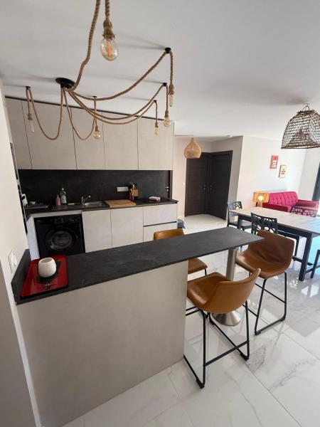 Refuge Tranquille, Vue Nature, Place De Parking Au Port Gratuite - Bonifacio