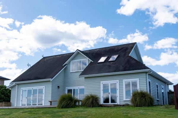 Sunlit Shores - Papamoa Holiday Homes - 芒格努伊山