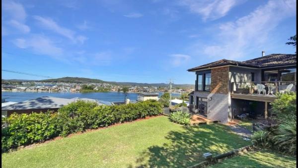 Bella Vista - Coastal Waterviews - Gosford