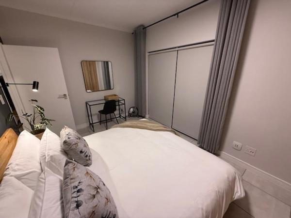 Luxury Coastal Escape In Strand - Somerset West