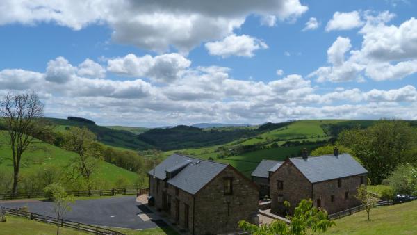 Beacons View Farm Cottages - Brecon