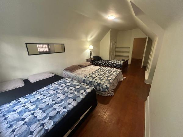 Cedarhurst Street Guest House - Vancouver