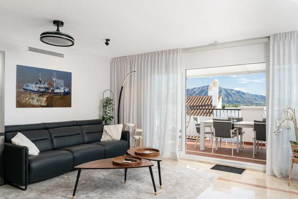 Penthouse In Paraíso Pueblo Style & Serenity - コスタ・デル・ソル
