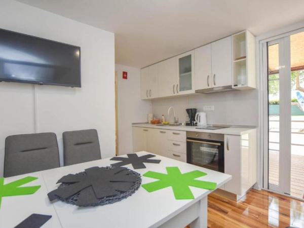 Mobile Homes Bella Vita 2 - Biograd na Moru, Hırvatistan