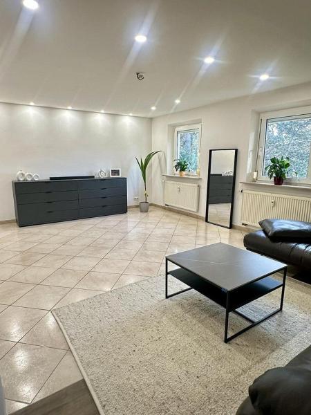 Saniertes 2-3-zimmer Domizil Mit Edler Einbaukuche - Nuremberg