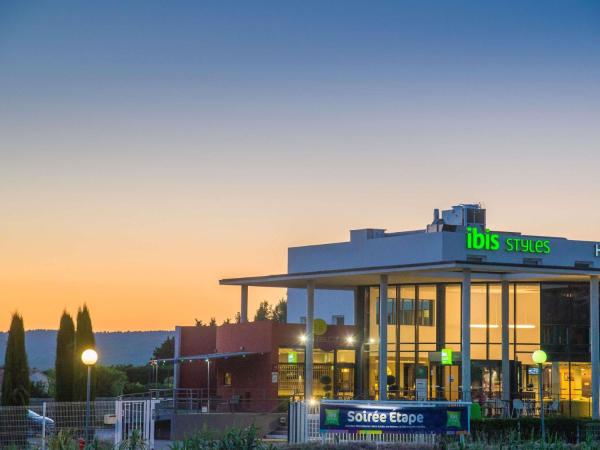 Ibis Styles Pertuis Portes Du Luberon - Pertuis