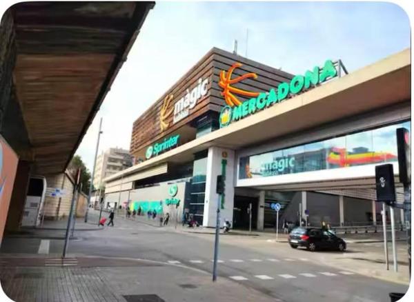 Comfortable Room With Air Conditioning - Cornellà de Llobregat